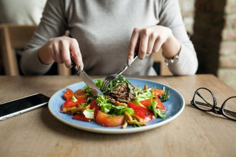 How to eat with fork and knife store
