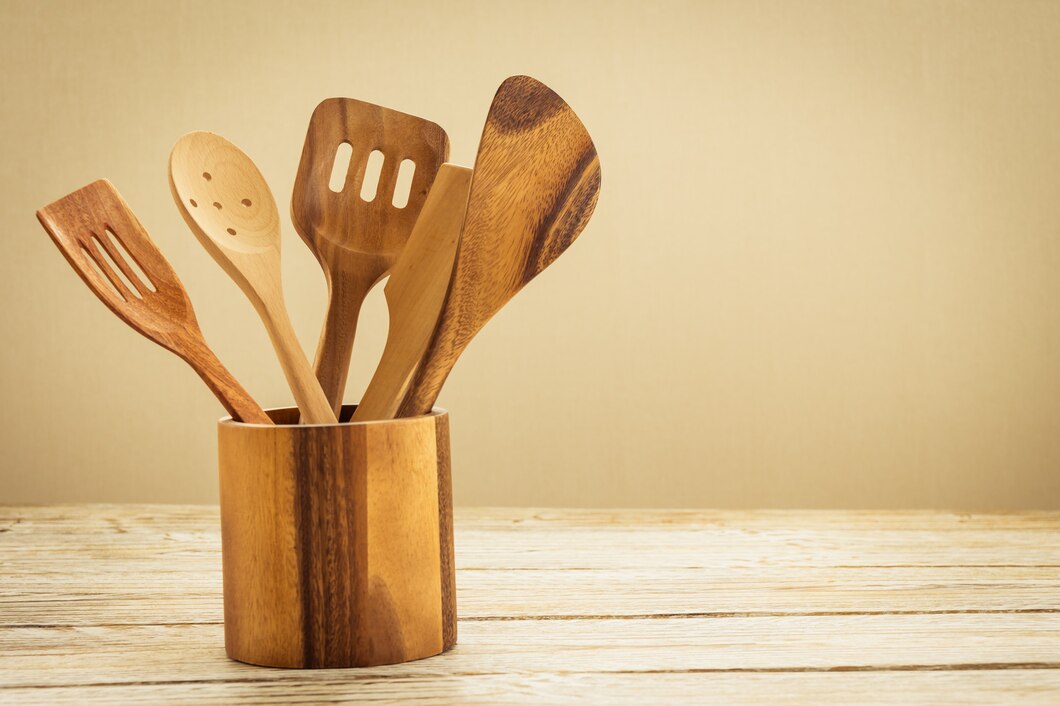 Different Type of Serving Spoons - Comprehensive Guide by ThinKitchen ...