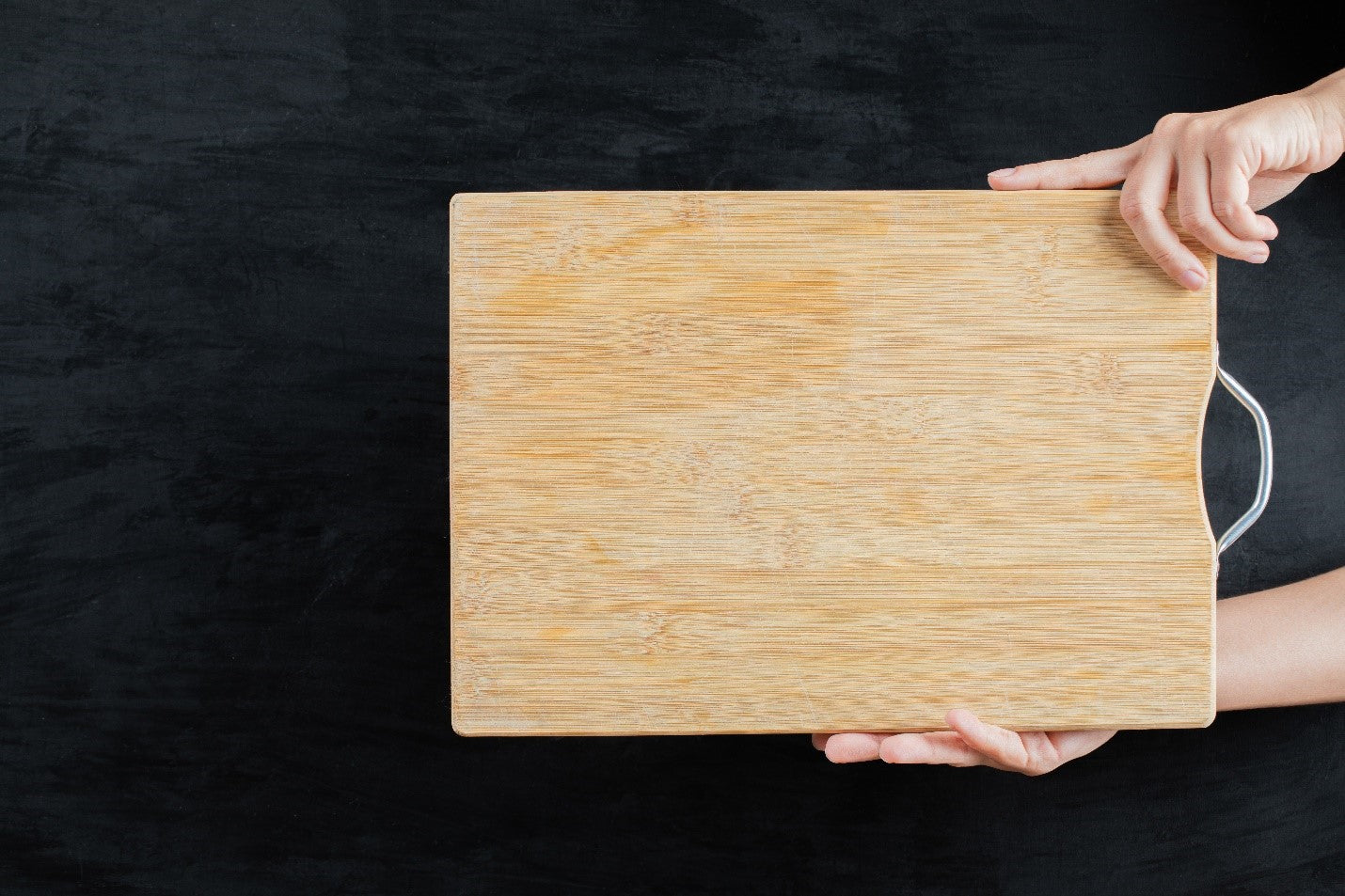 How To Clean a Chopping Board? - Complete Guide – thinKitchen