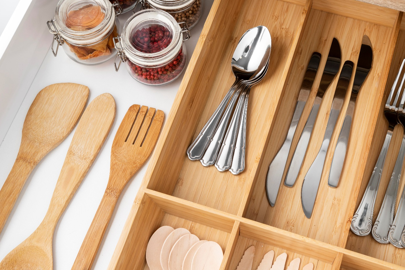 How To Store Kitchen Utensils? 8 Creative Solutions – thinKitchen