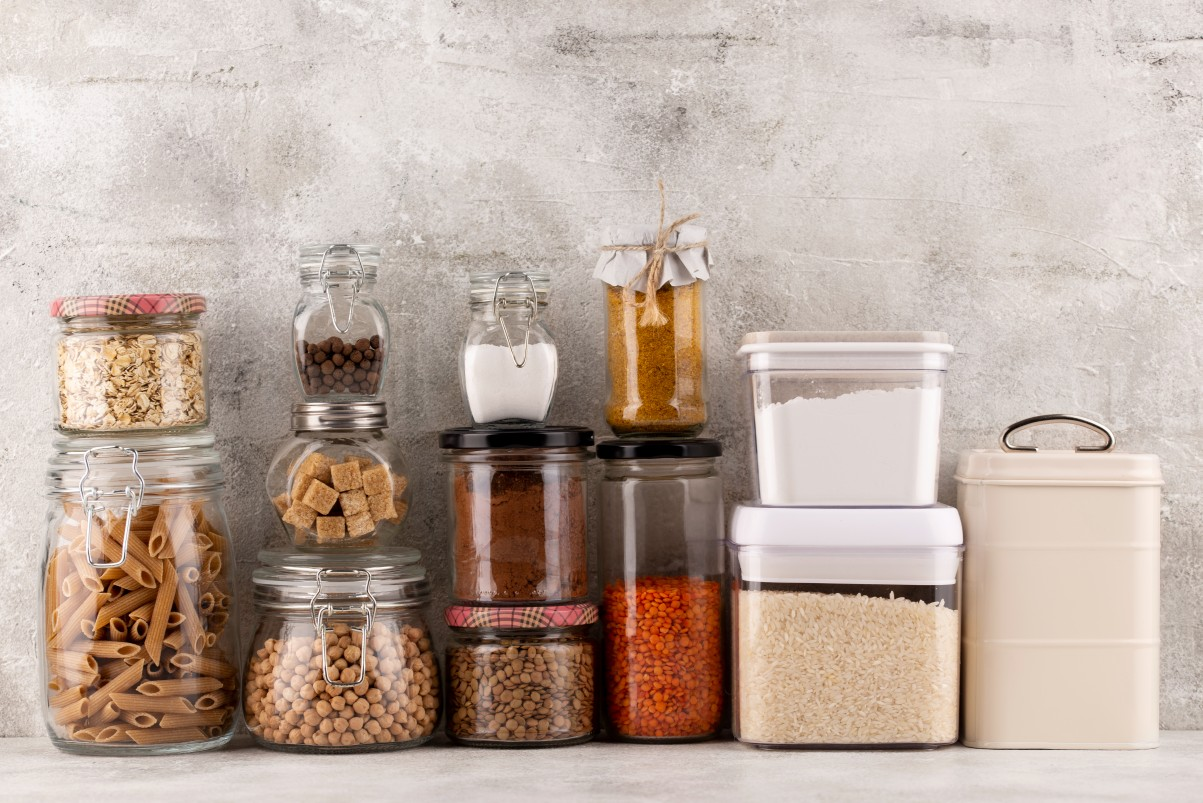 How To Store Dry Goods | Smart Pantry Storage Tips – thinKitchen