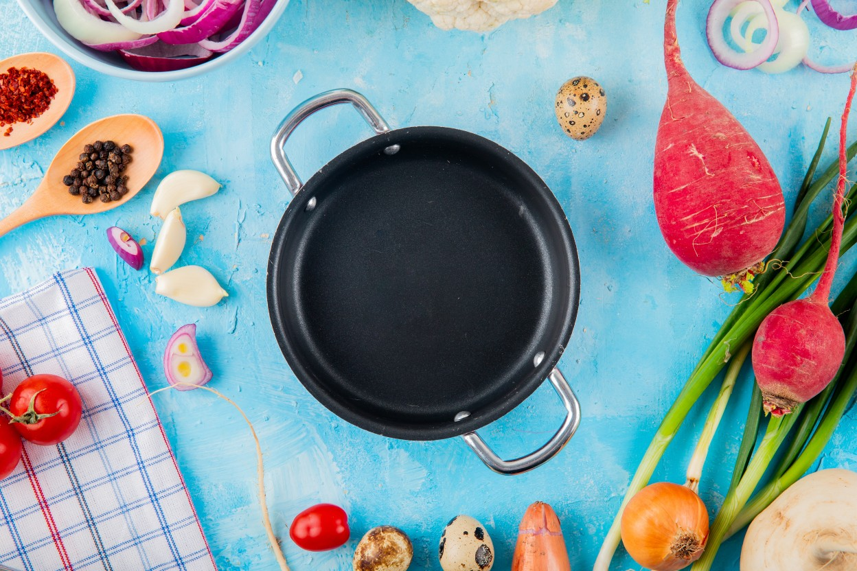 How To Stop Food Sticking To Pan? – thinKitchen