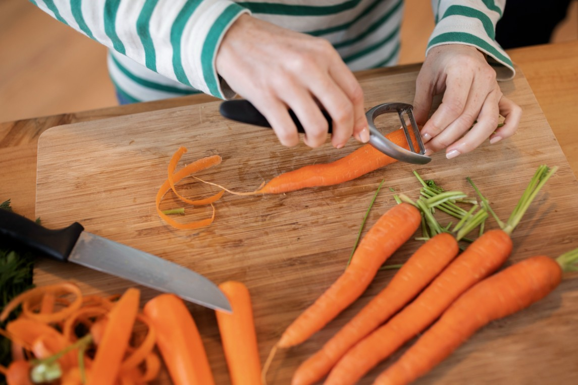 How To Make Vegetable Ribbons | Easy Tips for Veg Strips – thinKitchen