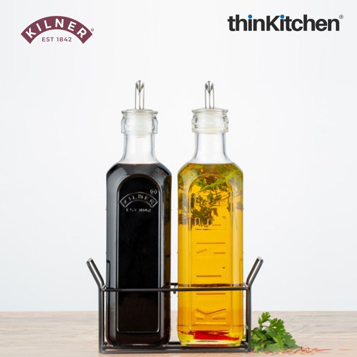 Kilner Set Of 2 Oil Bottle & Metal Rack ,0.6 Litre – thinKitchen