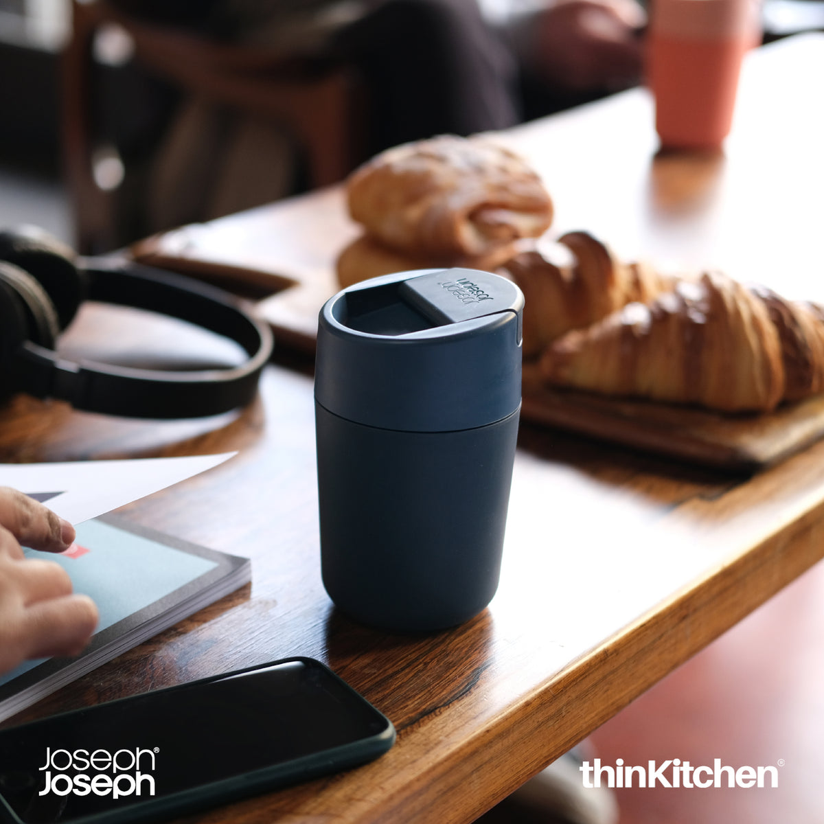 Joseph Joseph Sipp Travel Mug, 340 ml, Blue | thinKitchen
